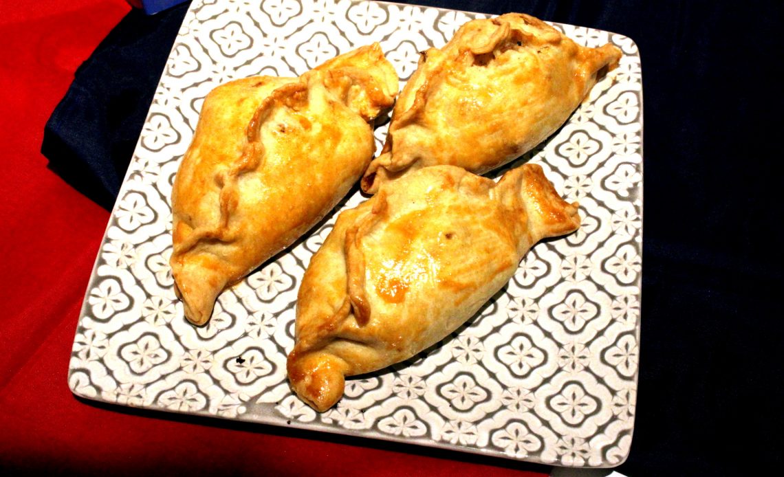 Cornish Pasties - traditional British Pastry! - Pane-Bistecca
